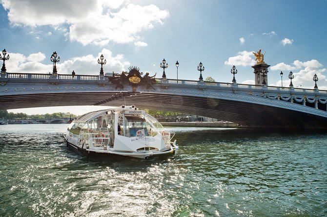 Paris Seine River Hop-On Hop-Off Sightseeing Cruise by Batobus - The Itinerary and Stops: What You’ll See and Do