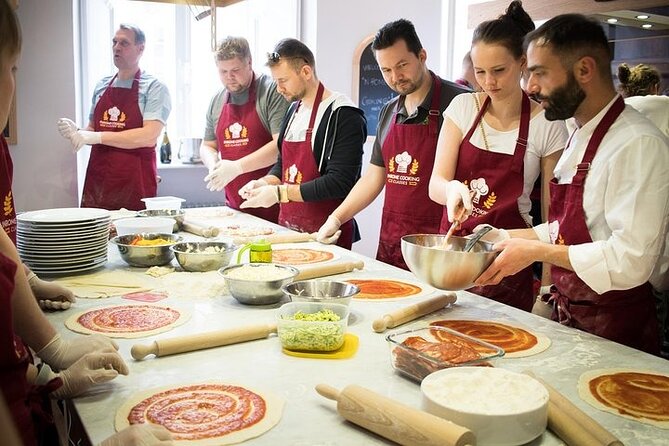 Pizza and Gelato Making Class in the Heart of Rome - The Itinerary: From Kneading to Feast