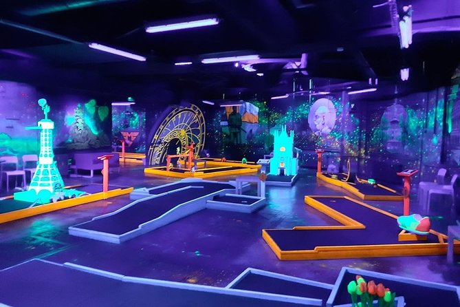 Prague Black Light Mini Golf and Games Tour Including Free Drinks - Final Thoughts: Who Should Consider This Tour?