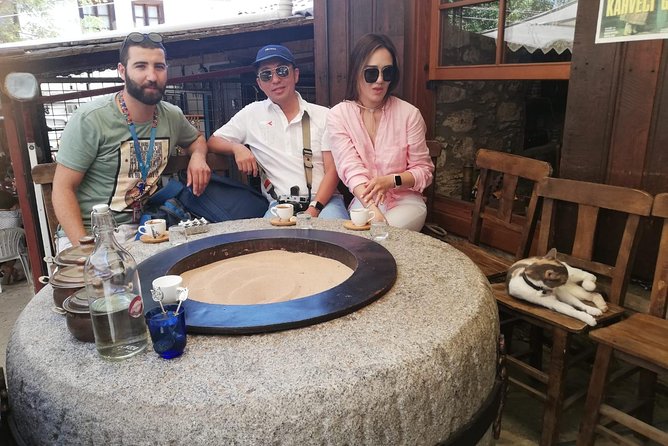 Private Ephesus &The Mary's House Tour for Cruisers(skip theline) - Guides and Personal Touches