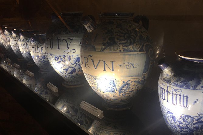 Rome: Trevi Fountain district and Underground Domus Guided Tour - What Makes This Tour Stand Out