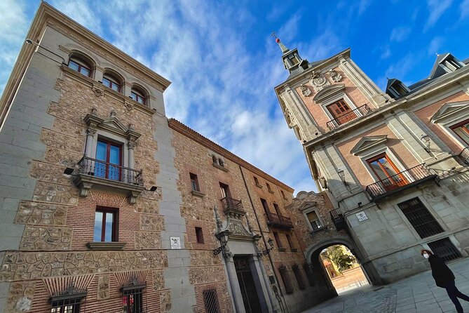 Royal Palace of Madrid Small Group Skip the Line Ticket - Practical Considerations: What You Need to Know