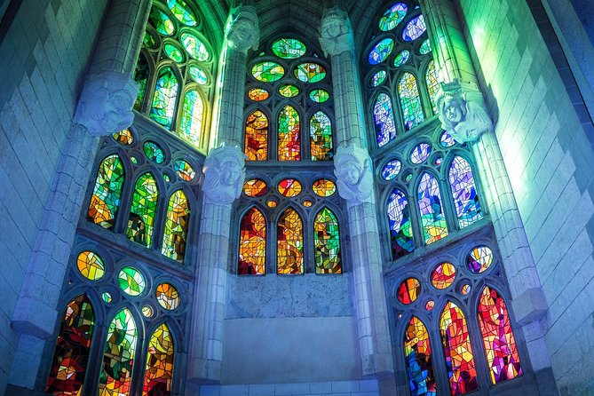 Sagrada Familia Small Group Tour with Skip the Line Ticket - The Authentic Experience: What Travelers Say