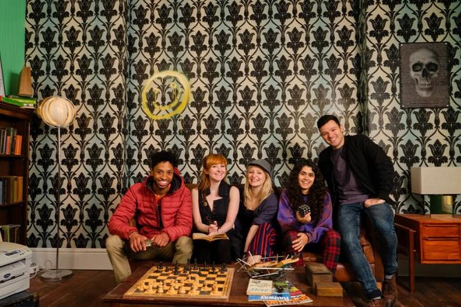 Sherlock: The Official Live Game - Who Will Love Sherlock: The Official Live Game?