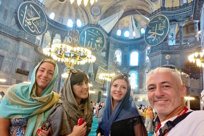 Topkapi Palace with Harem and Blue Mosque Guided Tour - FAQs