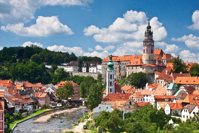 Trip to Cesky Krumlov from Prague - Highlights and Potential Drawbacks