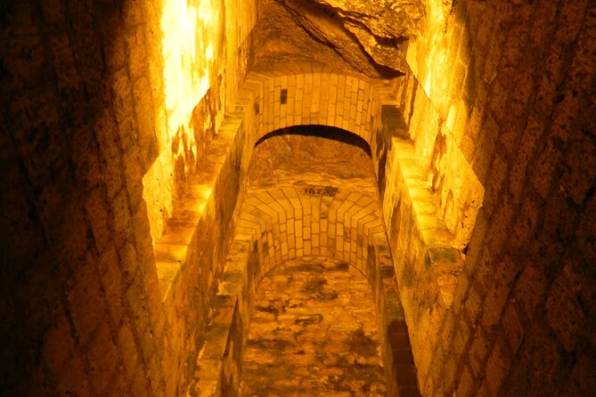 City Highlights Tour + Entry tickets for the Paris Catacombs - Transportation, Timing & Price: What It Means for You