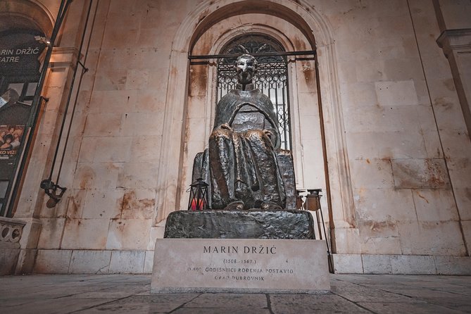 Dark Tales of the Old Town - Who Should Book This Tour?