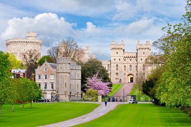 Extended visit: Windsor Castle & Stonehenge with Free Snack Pack - FAQs About the Windsor & Stonehenge Tour