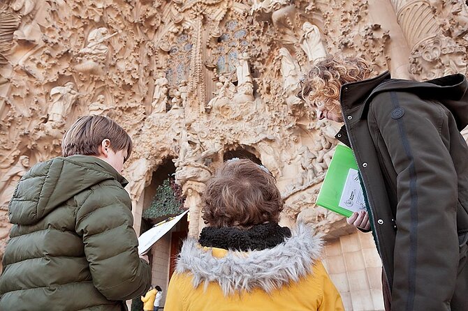 Gaudi & Sagrada Familia Donation-Based Tour in English - The Cons and Considerations