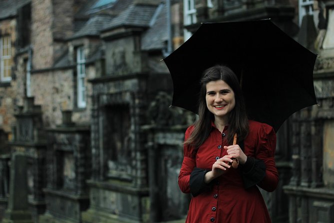 Ghost Tour in Spanish - Detailed Breakdown of the Itinerary