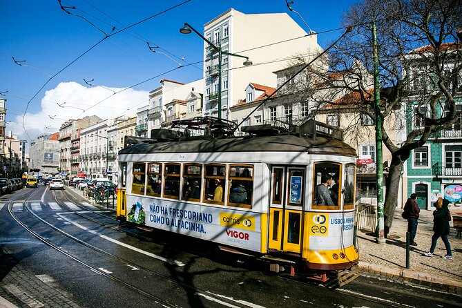 Hidden Flavors of the Hillside: Mouraria & Graça - FAQs