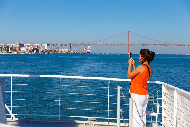 Lisbon River Boat Sightseeing Tour with a Drink - Value for Money