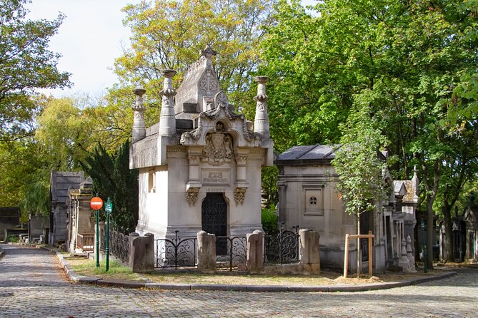 Paris Père Lachaise Cemetery Love Affairs and Death Walking Tour - The Sum Up