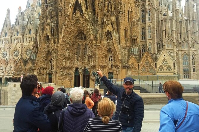 Park Guell and Sagrada Familia Private Tour with Hotel pick-up - Analyzing the Price & Overall Value