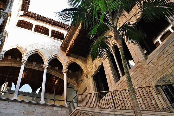 Picasso Museum Guided Tour with Skip the Line Ticket - The Experience of the Guided Tour