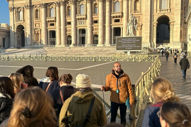 Saint Peter's Basilica Official Guided Tour - The Guide and Group Size