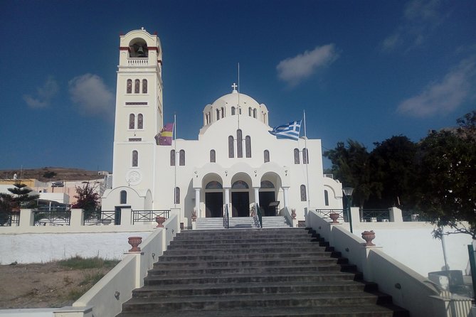 Santorini Highlights and Venetian Castles Small-Group Day Tour - The Sum Up