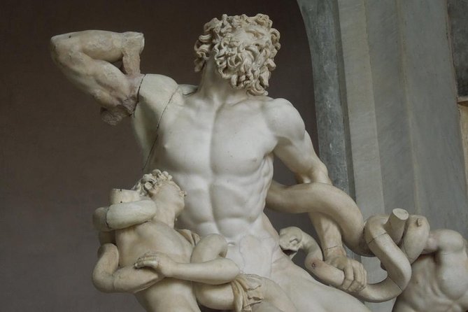 Vaticaans Museum en Sixtijnse Kapel in Nederlands - The Sum Up