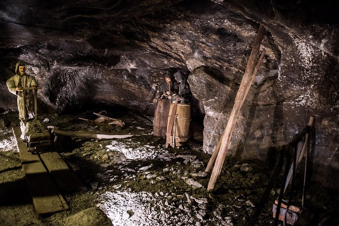 Wieliczka Salt Mine Tour from Krakow - Inside the Mine: What Youll See and Experience