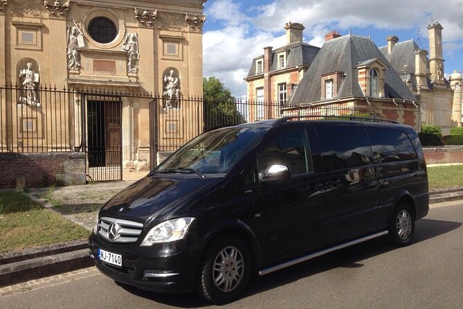 3 Loire Castles Live Guided Small group trip by minivan Winery - FAQ