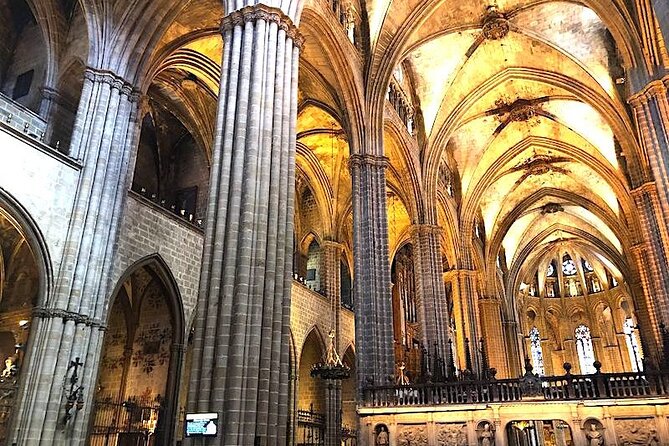 Barcelona in a Day Tour: Sagrada Familia, Park Guell and Old Town - The Sum Up