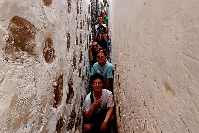 Barranco de las Vacas, caves & village by 2 native guides - The Sum Up