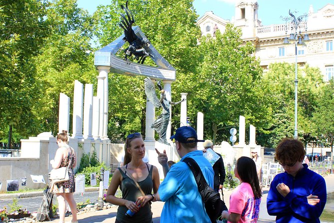 Budapest Hammer & Sickle Communist Times Tour - Guides: The Heart of the Experience