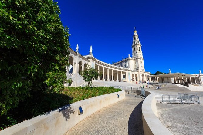 Fatima Sanctuary Private Tour from Lisbon - Authentic Experiences and Practical Tips