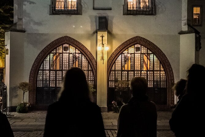 Gruseltour Berlin Haunted Ghost Walk 90-minute at Berlin Mitte city center - The Authentic Experience: What You’ll Learn and Feel