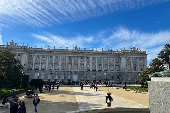 Madrid: Royal Palace Guided Tour with Skip the Line Ticket - Who Will Love This Tour?