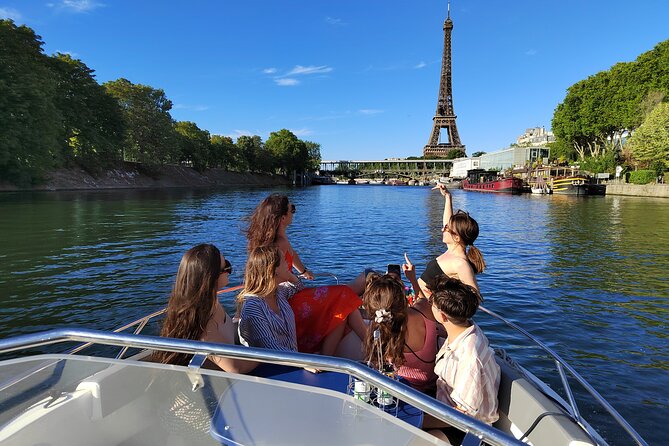Paris Private Seine River Cruise with Captain - Is This Tour Worth It?