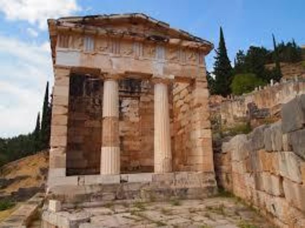 Private Delphi and Thermopylae Full Day Tour from Athens - Lunch Overlooking the Corinthian Gulf