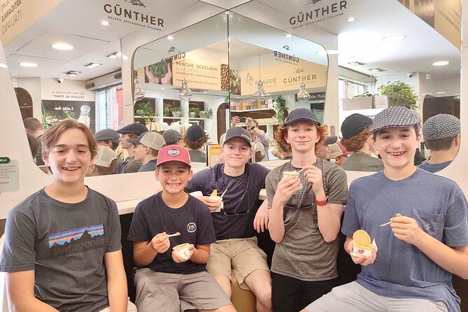 Rome: Trastevere Street Food Tour with Local Expert - Admiring Santa Maria in Trastevere and the Vicolo della Renella Bakery