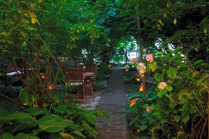 Unique Tour of Hidden Bucharest - Authenticity and Guest Experiences