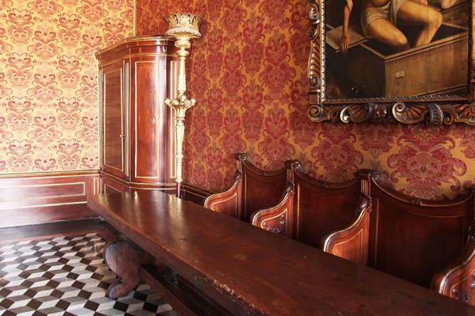 Venice: Doges Palace Prisons & Secret Itineraries Guided Tour - FAQs