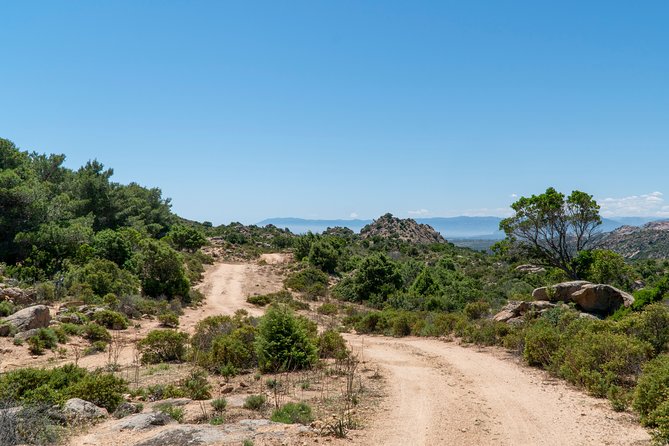 4x4 excursion between mountain and sea - Who Should Consider This Tour?