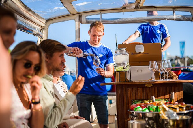 Amsterdam: Canal Booze Cruise with Unlimited Drinks Option - Who Should Book This Tour?