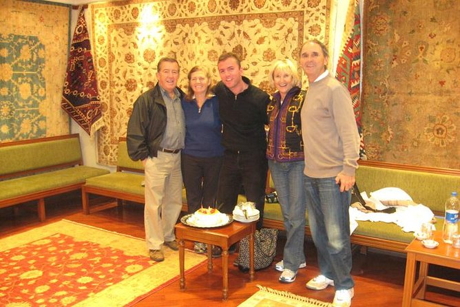 Full-Day City Tour with Private Tour Guide and Red Carpet Treatment with Luxury Minibus - FAQ