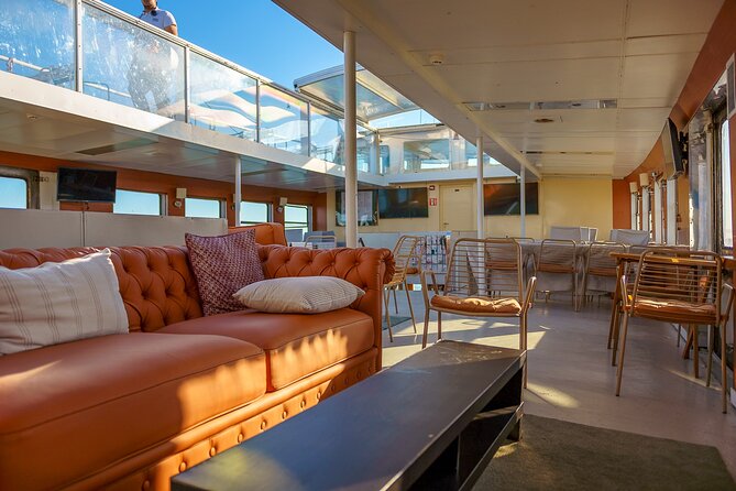 Lisbon River Boat Sightseeing Tour with a Drink - FAQ (Frequently Asked Questions)