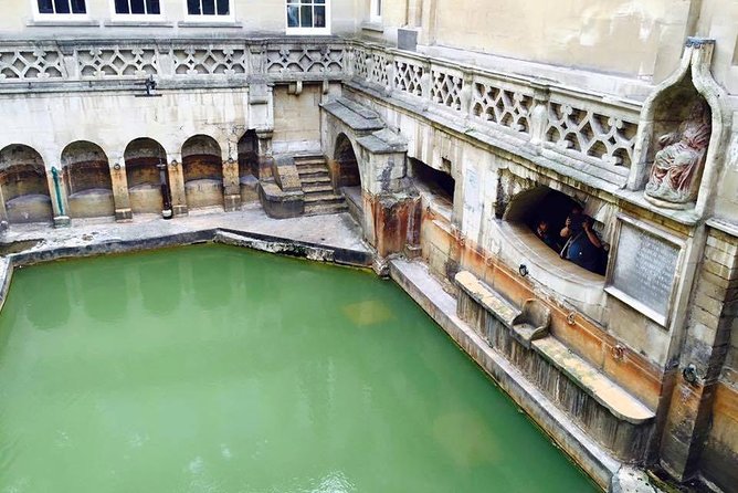 Stonehenge & Bath Day Tour from London including Admission - The Advantages of a Guided Small-Group Tour