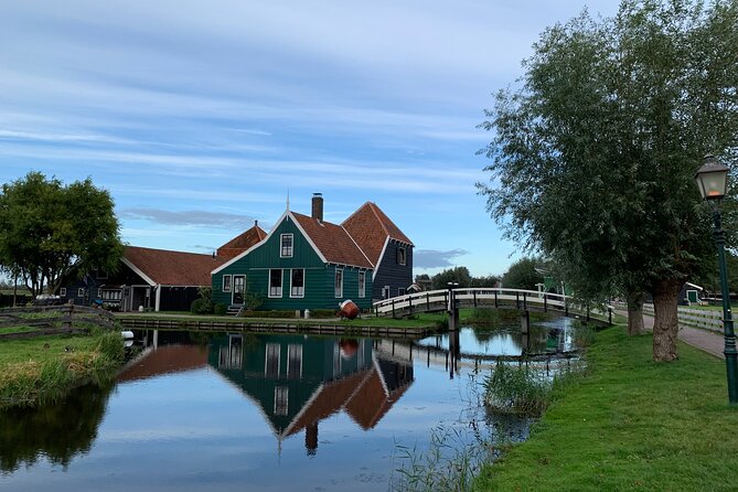 Zaanse Schans and Giethoorn Small-Group Tour with Hotel Pick-Up - FAQ