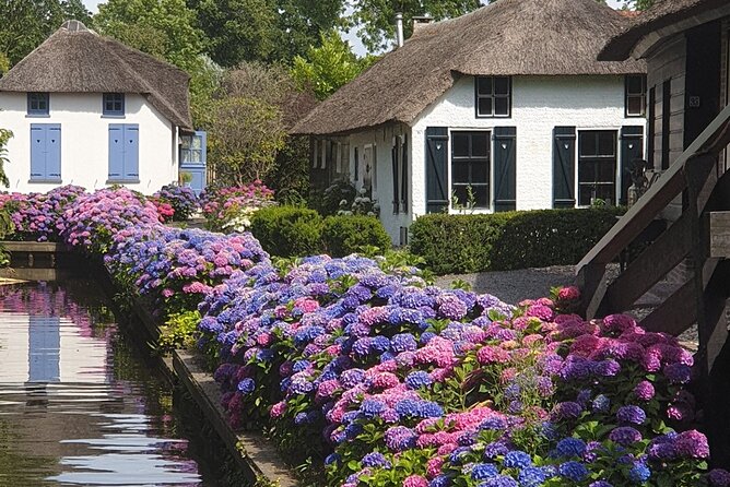Giethoorn and Zaanse Schans Day Tour with Small Boat Ride - Who Will Love This Tour?