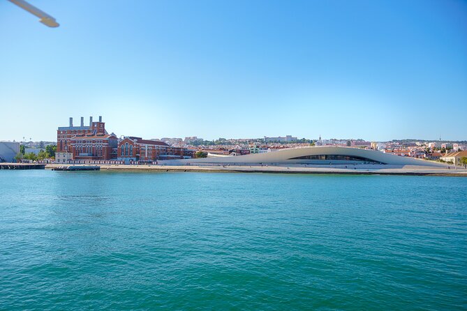 Lisbon River Boat Sightseeing Tour with a Drink - Final Thoughts: Is It Worth It?