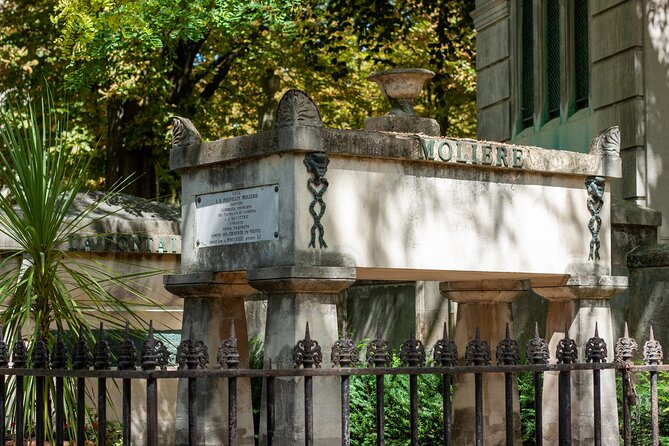 Paris: Famous Graves of Pere Lachaise Cemetery Guided Tour - The Sum Up