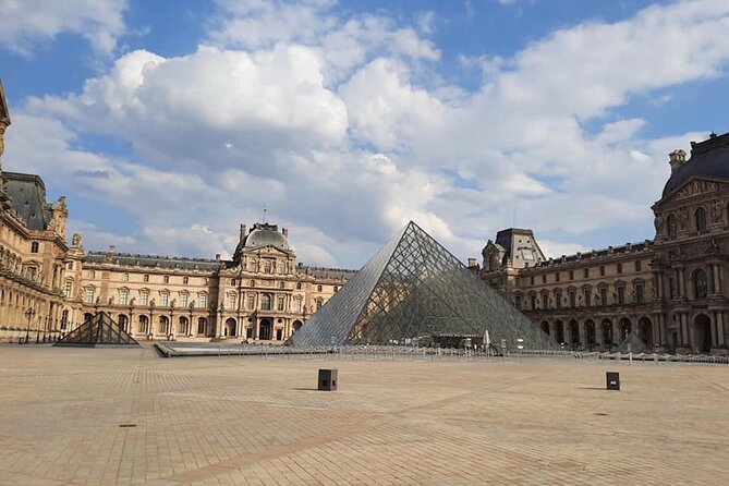 Private Tour in Italian of Paris: Centre, Montmartre, Louvre - FAQs