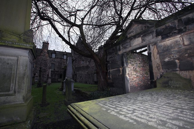 Small Group Edinburgh Underground Vaults & Graveyard Ghost Tour - FAQ