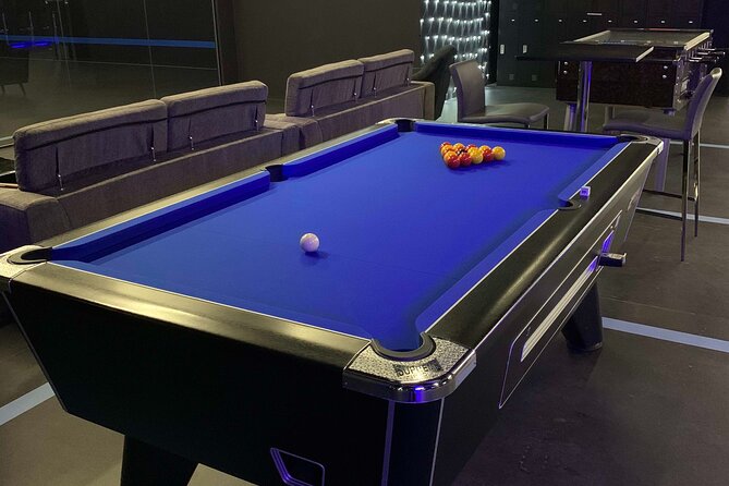 Epic 60 Minute Free-Roam Virtual Reality Experience at Navrtar - The Sum Up