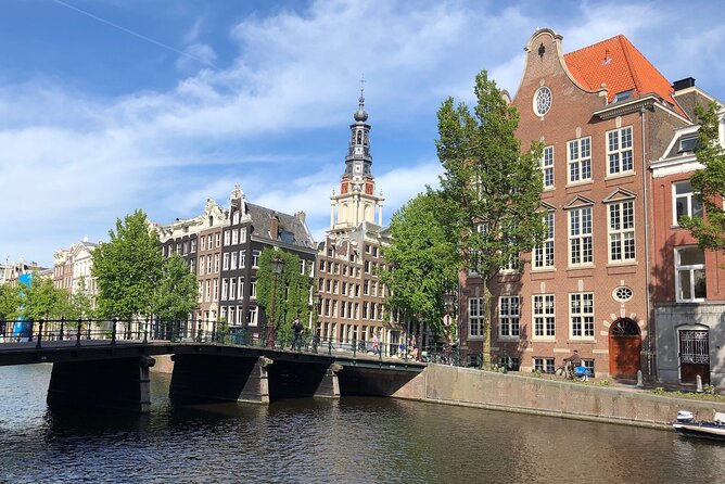 Amsterdam Canal Cruise with German Guide and unlimited drinks - The Highlights in Detail
