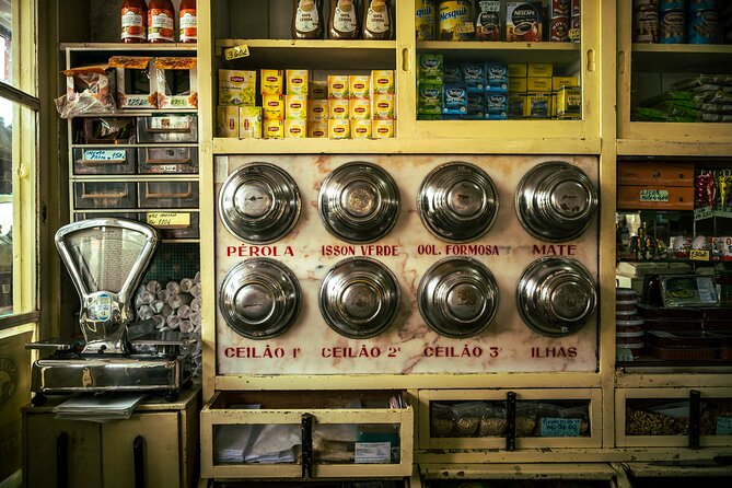 Beyond the Barrel: From Decadent to Down-home in the Heart of Porto - An Authentic Taste of Porto’s Streets and Sights